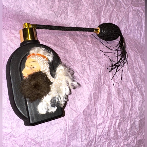 Bath & Body | Vintage Black Glass Atomizer | Poshmark